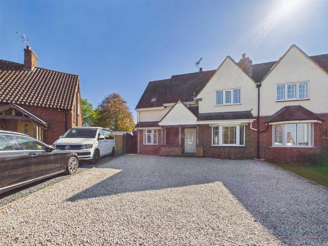 3 bedroom semi detached house for sale