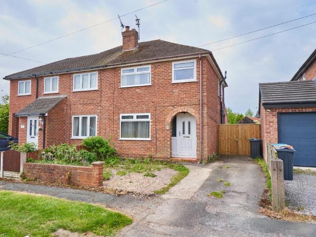 3 bedroom semi detached house for sale