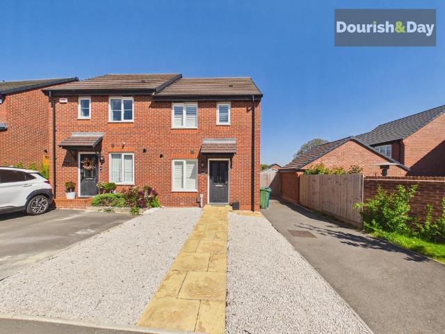 3 bedroom semi detached house for sale