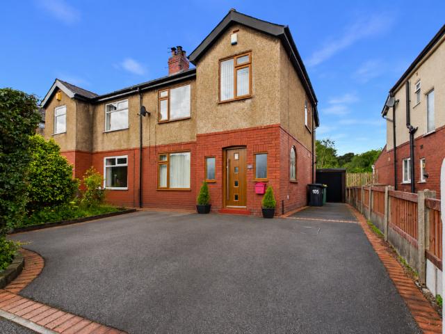 3 bedroom semi detached house for sale