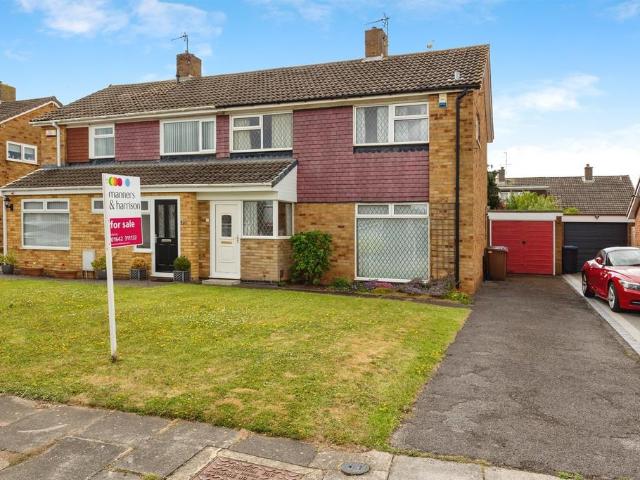 3 bedroom semi detached house for sale
