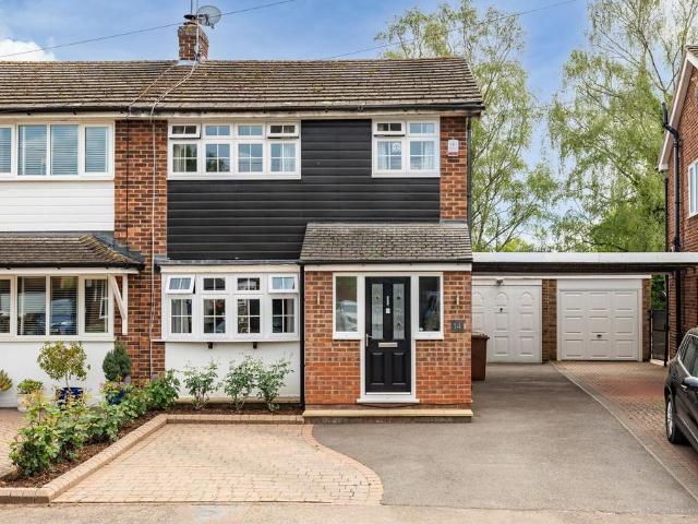 3 bedroom semi detached house for sale