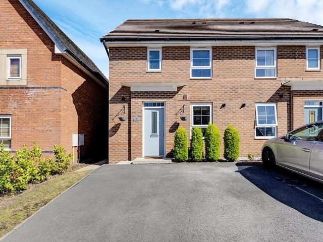 3 bedroom semi detached house for sale