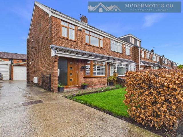 3 bedroom semi detached house for sale