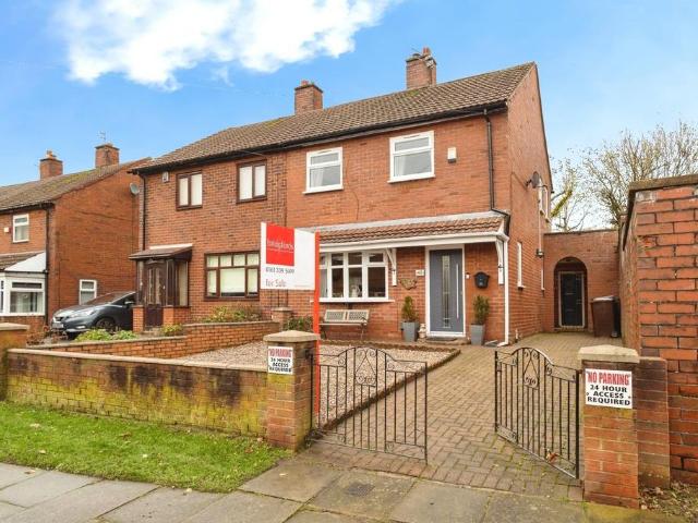 3 bedroom semi detached house for sale