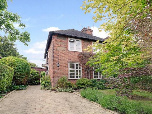 3 bedroom semi detached house for sale