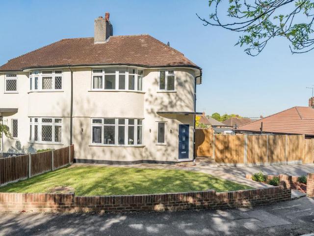 3 bedroom semi detached house for sale