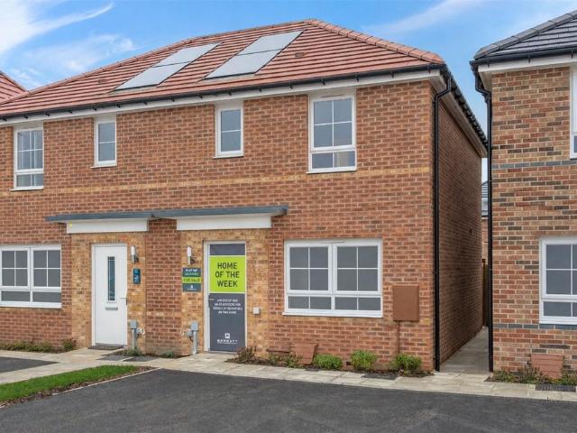 3 bedroom semi detached house for sale