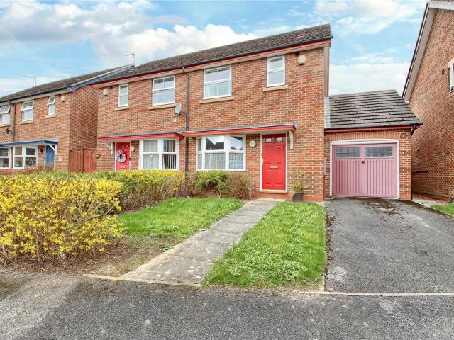 3 bedroom semi detached house for sale