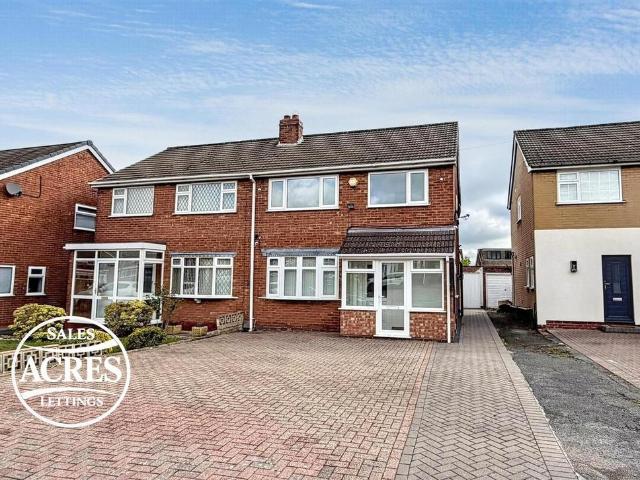 3 bedroom semi detached house for sale