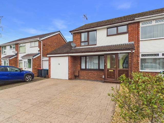 3 bedroom semi detached house for sale