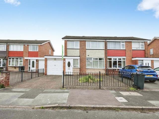 3 bedroom semi detached house for sale