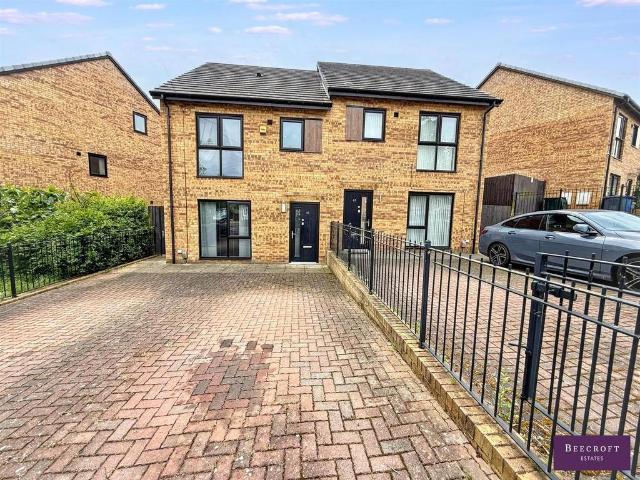 3 bedroom semi detached house for sale
