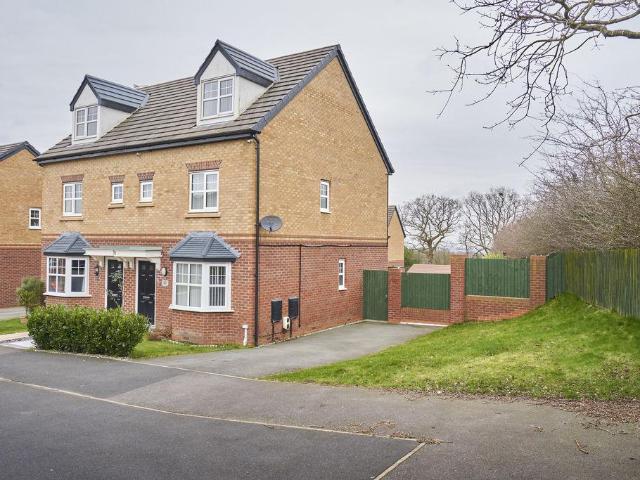 3 bedroom semi detached house for sale