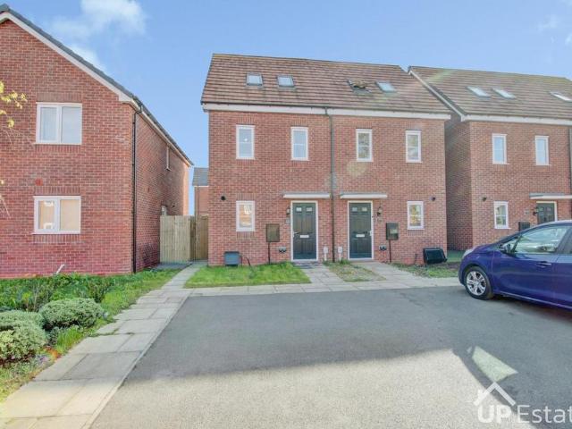 3 bedroom semi detached house for sale