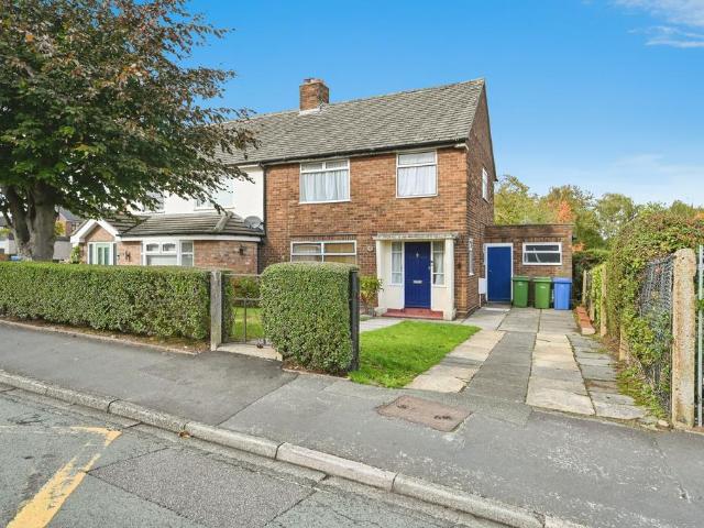 3 bedroom semi detached house for sale