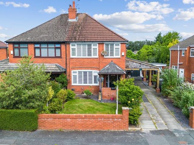 3 bedroom semi detached house for sale