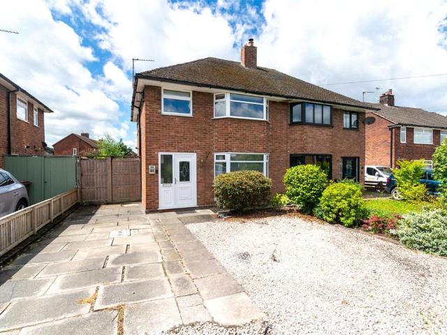 3 bedroom semi detached house for sale