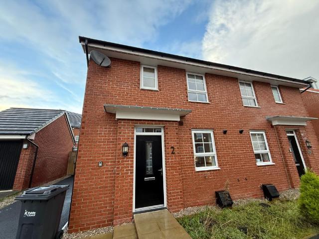 3 bedroom semi detached house for sale