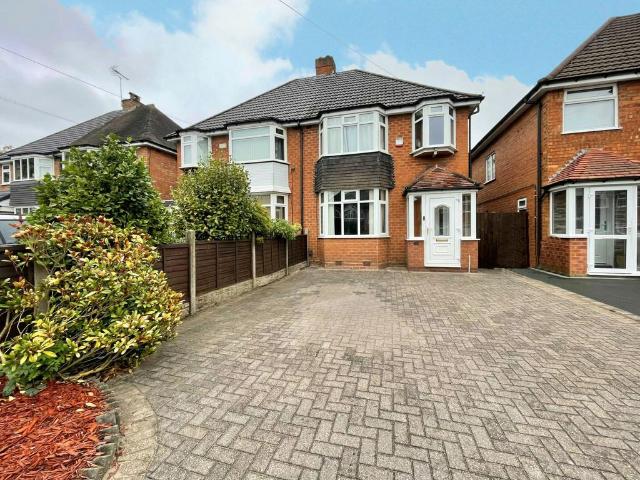 3 bedroom semi detached house for sale