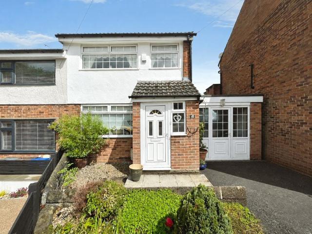 3 bedroom semi detached house for sale