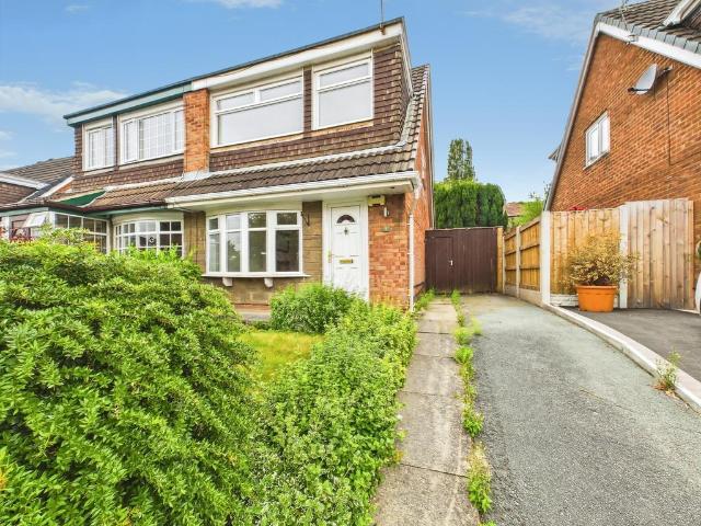 3 bedroom semi detached house for sale