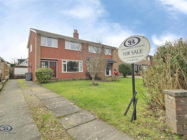 3 bedroom semi detached house for sale