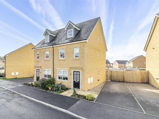 3 bedroom semi detached house for sale