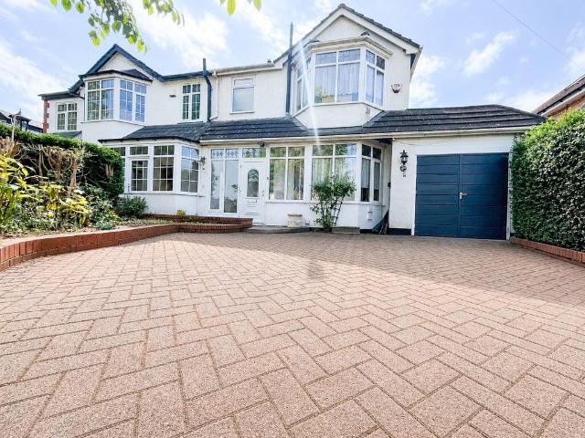 3 bedroom semi detached house for sale