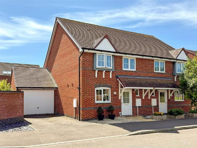 3 bedroom semi detached house for sale