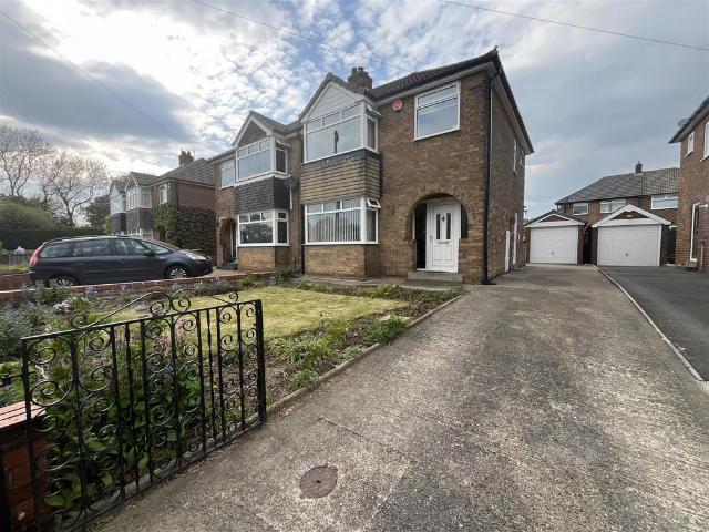 3 bedroom semi detached house for sale