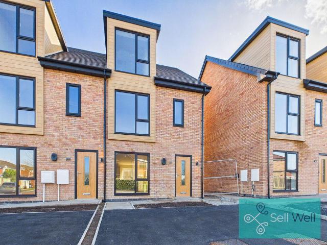 3 bedroom semi detached house for sale