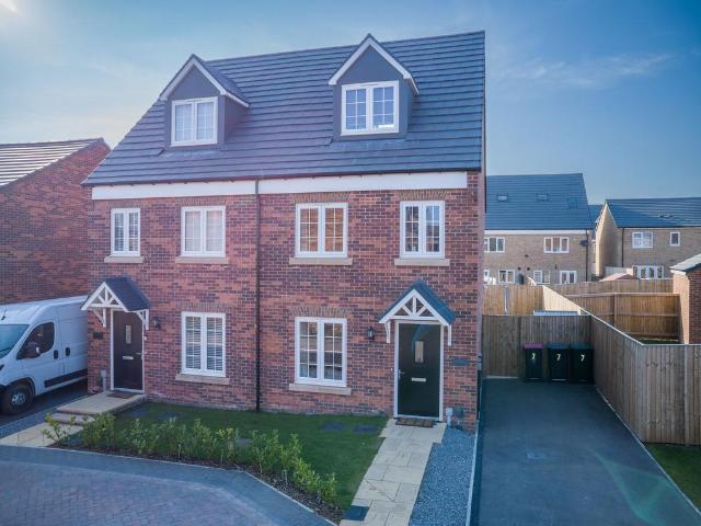 3 bedroom semi detached house for sale
