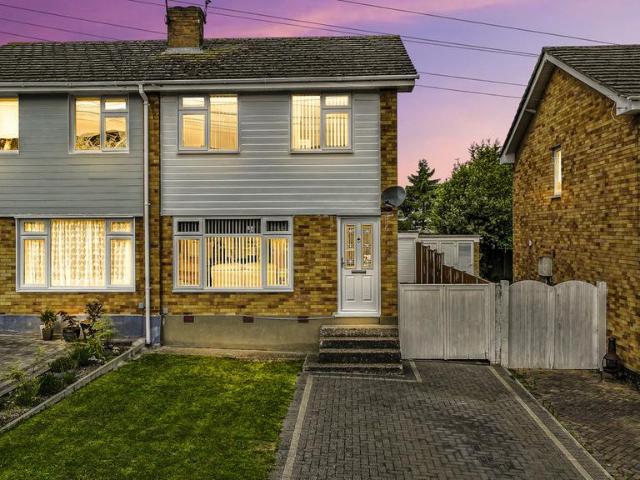 3 bedroom semi detached house for sale
