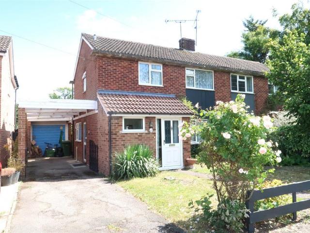 3 bedroom semi detached house for sale