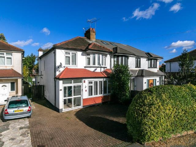3 bedroom semi detached house for sale