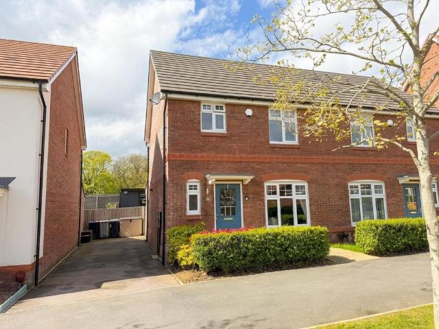 3 bedroom semi detached house for sale