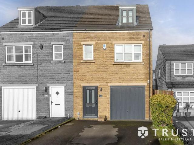3 bedroom semi detached house for sale