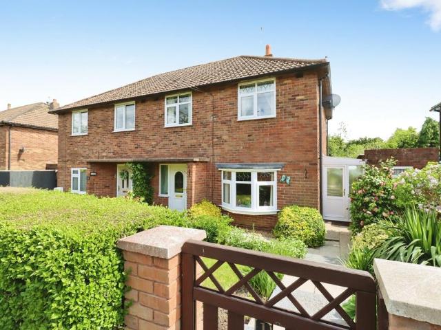 3 bedroom semi detached house for sale