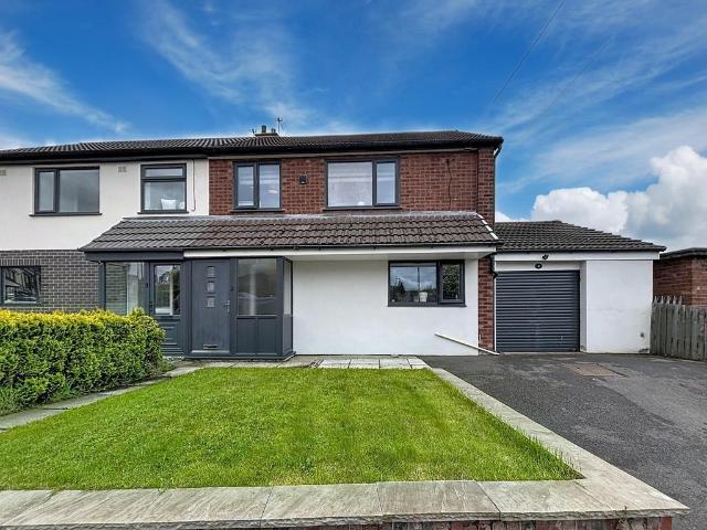 3 bedroom semi detached house for sale