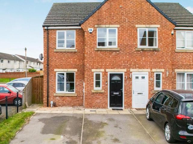 3 bedroom semi detached house for sale
