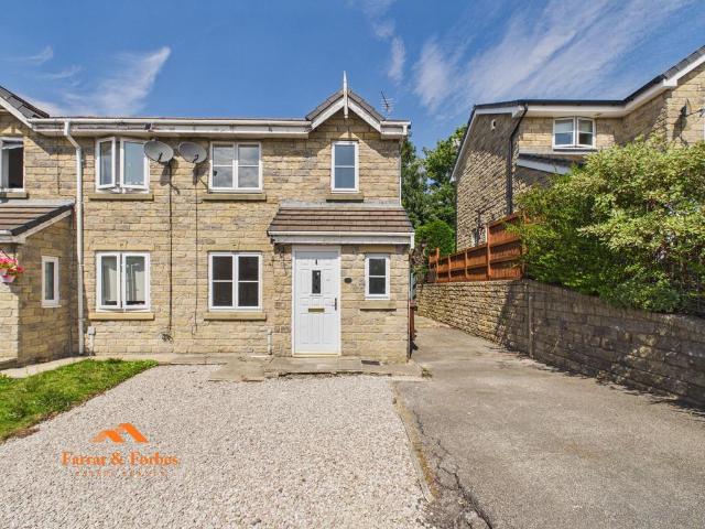 3 bedroom semi detached house for sale