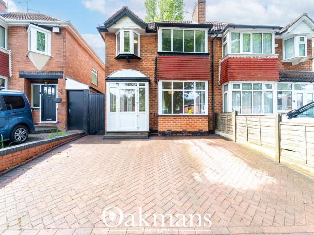 3 bedroom semi detached house for sale
