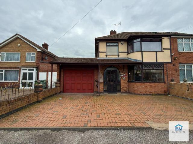 3 bedroom semi detached house for sale