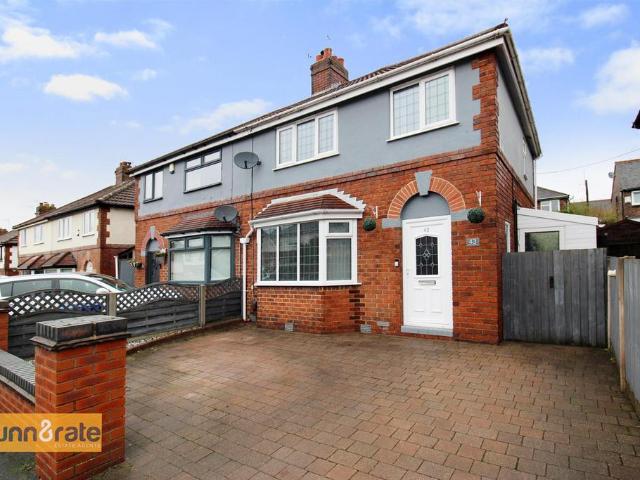 3 bedroom semi detached house for sale