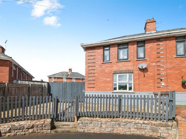 3 bedroom semi detached house for sale