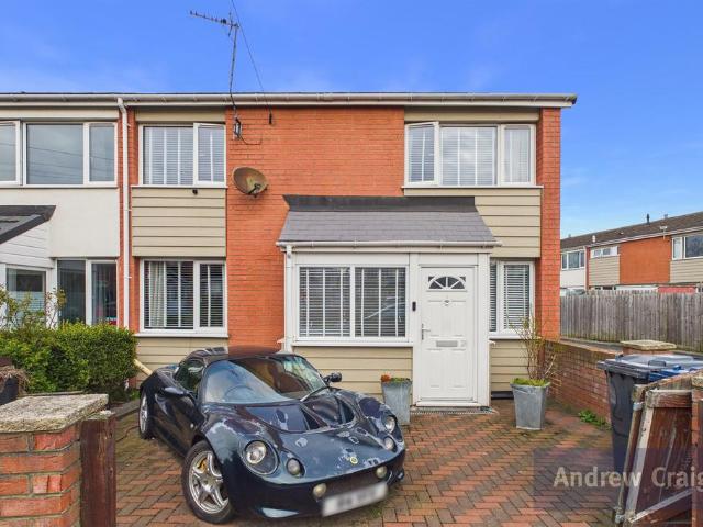 3 bedroom semi detached house for sale
