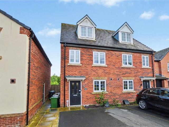 3 bedroom semi detached house for sale