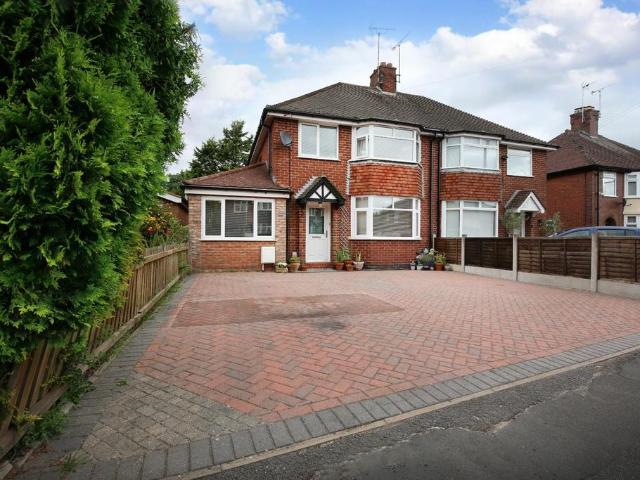 3 bedroom semi detached house for sale