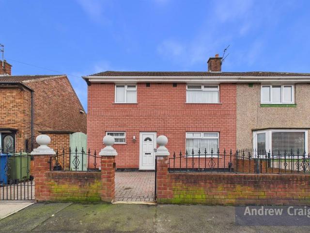 3 bedroom semi detached house for sale